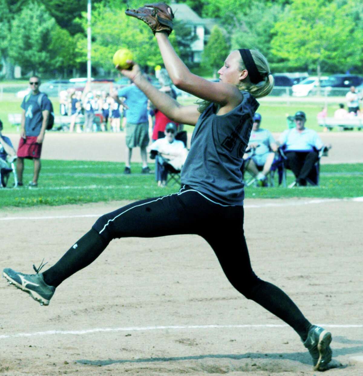 Nail-biting defeats prove Green Wave softball's undoing