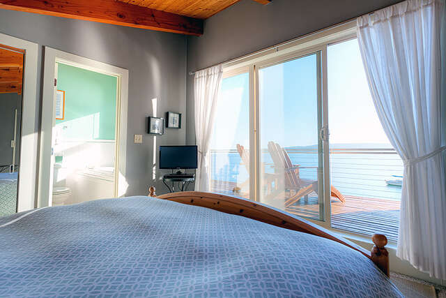 Real Estate Spotlight: Blue Moon Beach House