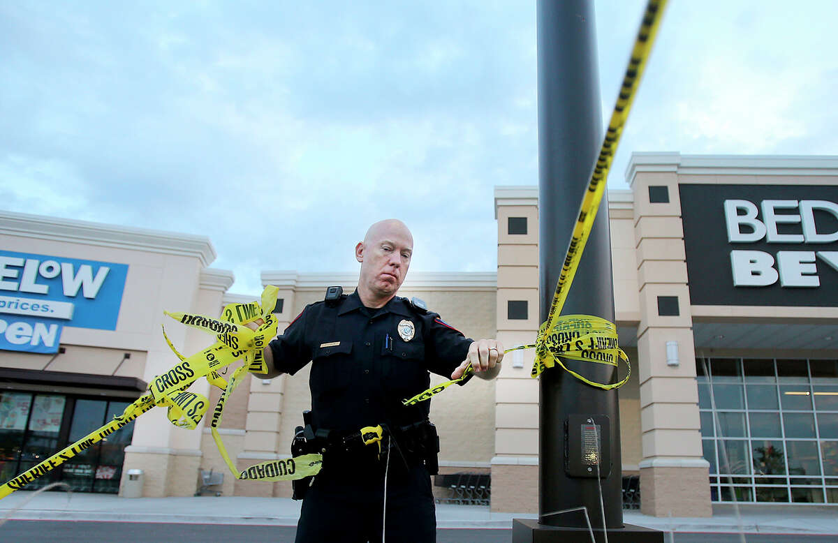 When Waco gunfire started, most bikers ran for cover, video shows