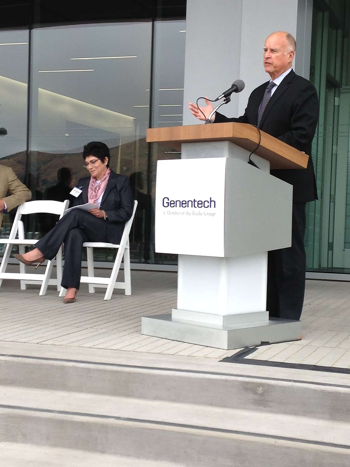 Genentech unveils eco-friendly office building