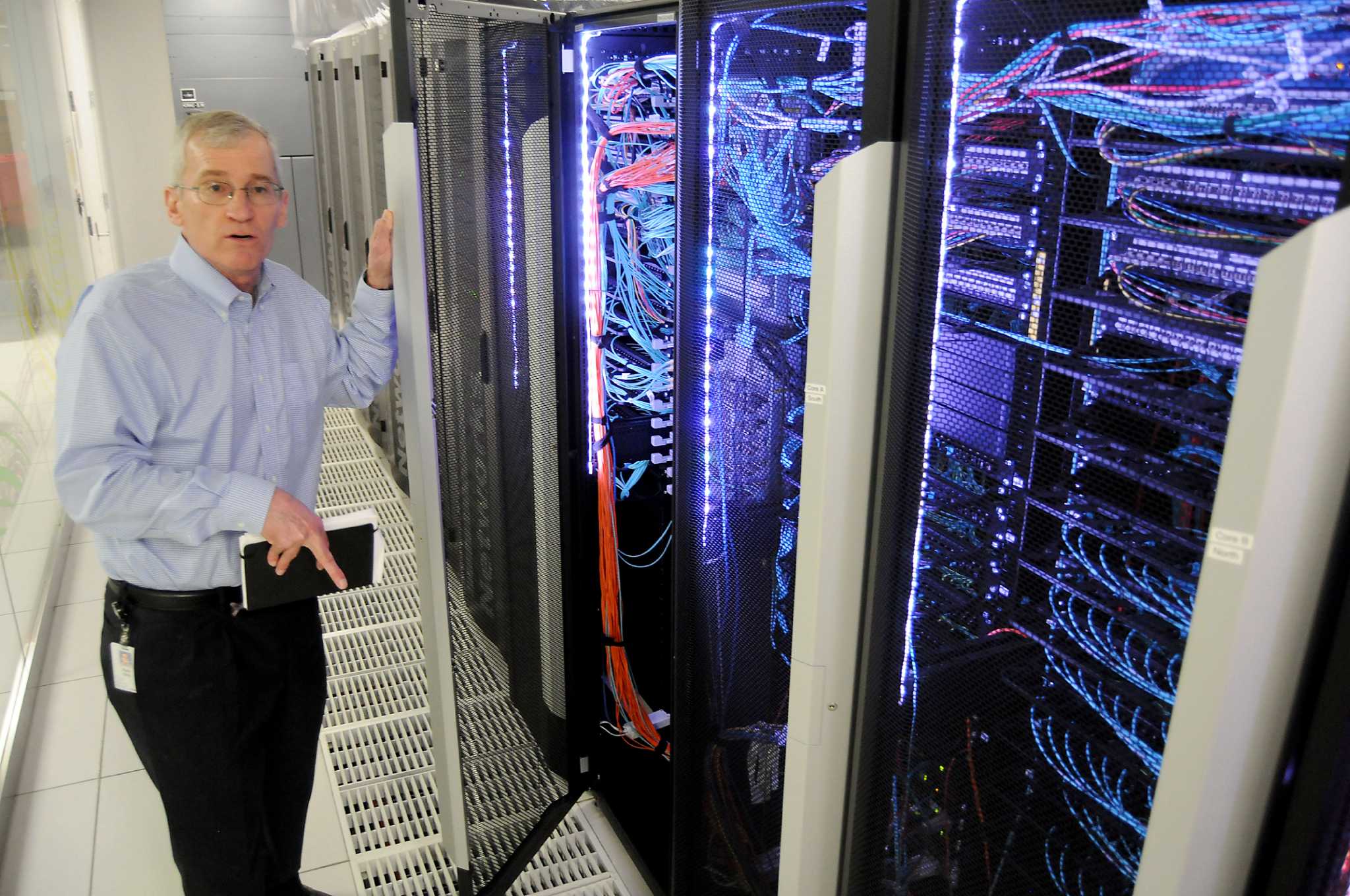 High-power computers bring bytes to guide BP's bits