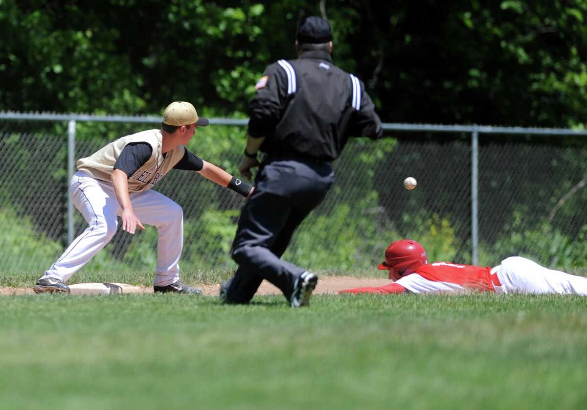 Masuk uses 2 big innings to roll past Barlow in SWC opener