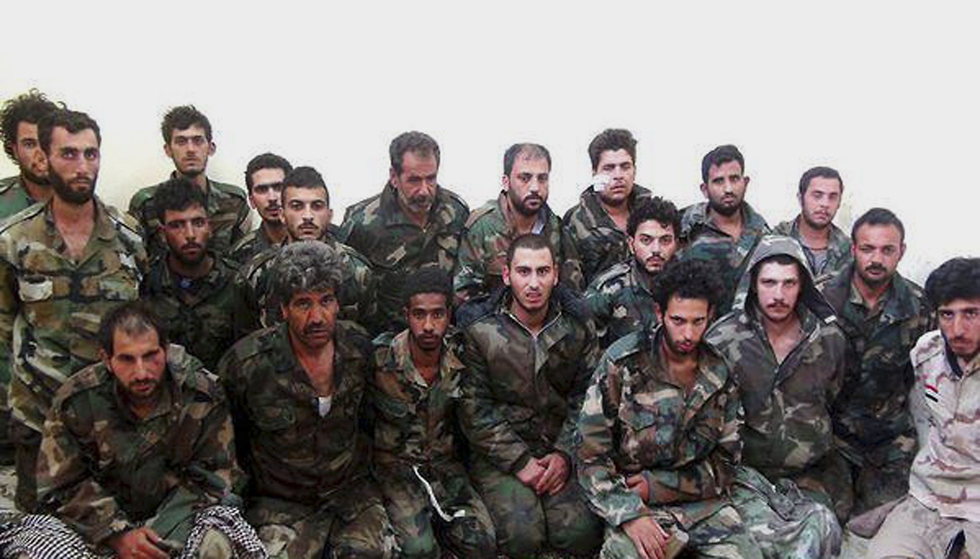 Syrian army gets ready to retake ancient town of Palmyra