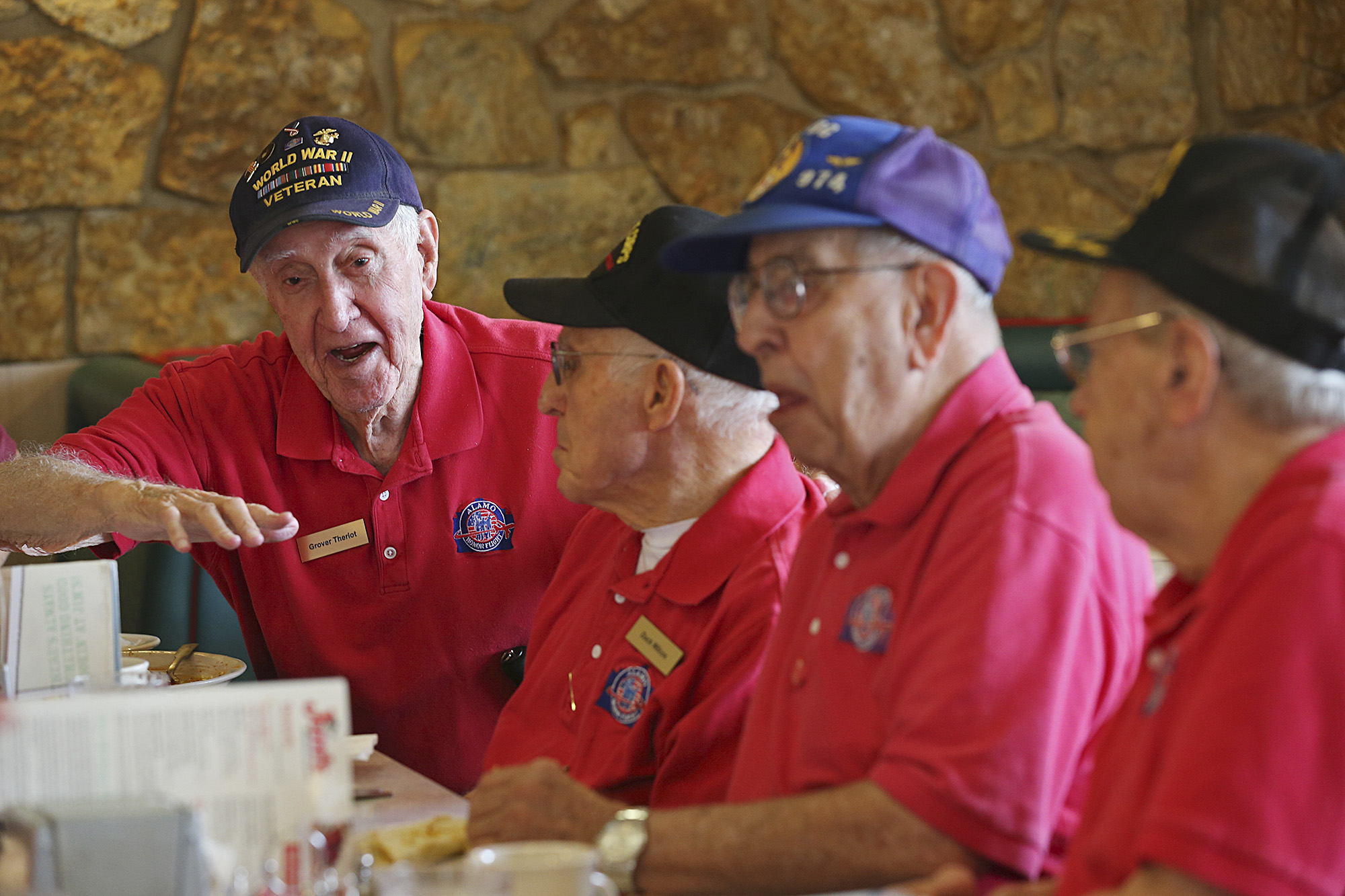 World War II veterans honored at weekly breakfasts