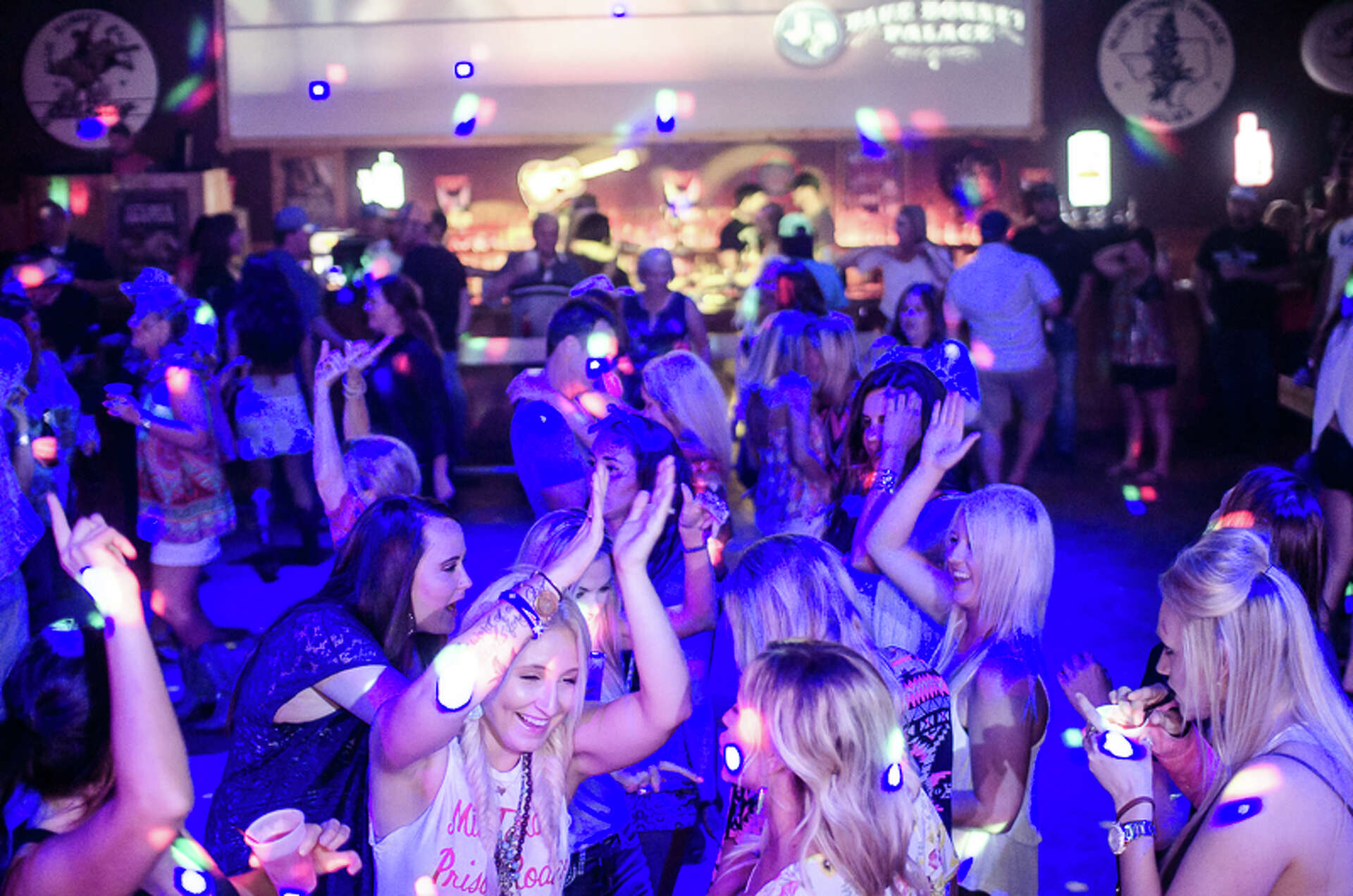 Get down with this guide to 20 San Antonio dance clubs on Yelp