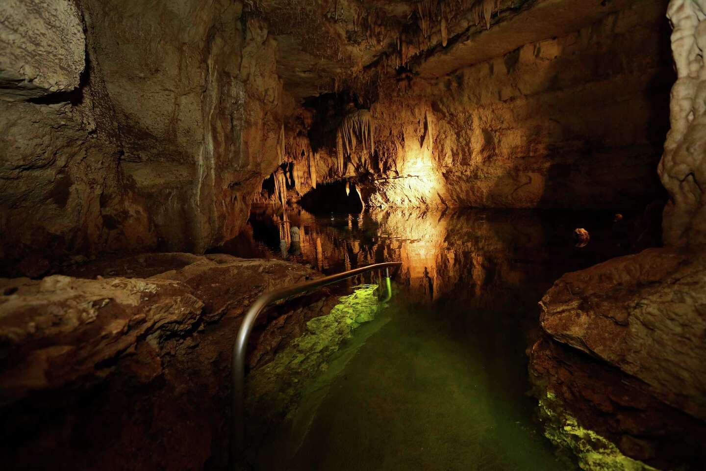 Caverns bestow underground view of rising water