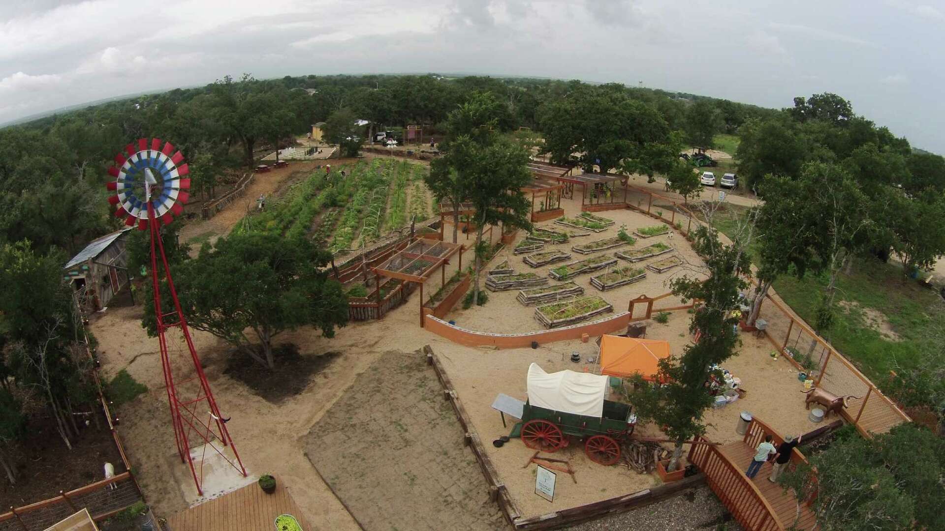 Austin homeless village featuring 'tiny homes' offering bed and ...