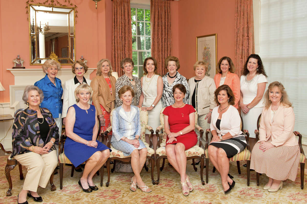 Houston Panhellenic association awards scholarships