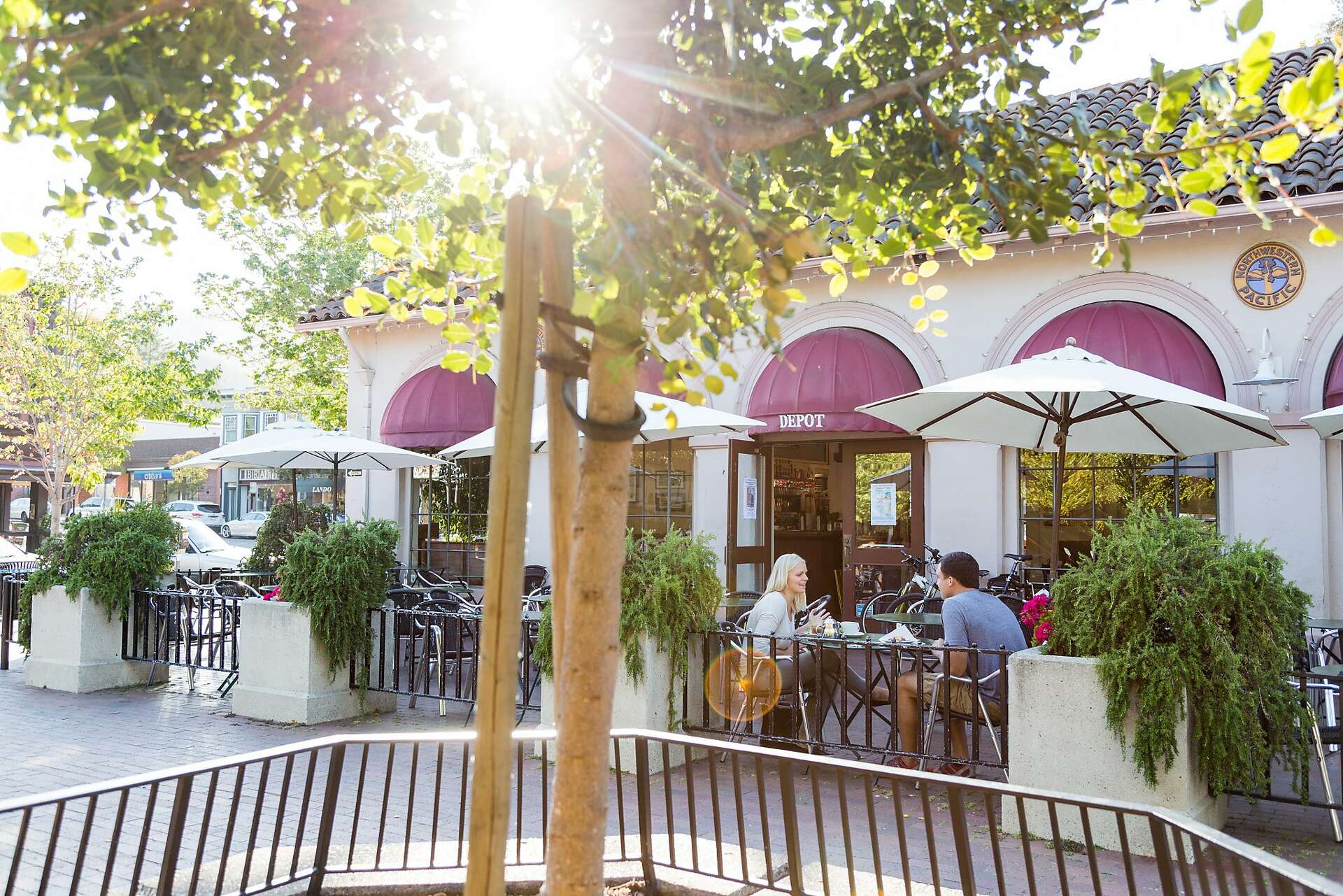 Mill Valley: Explore the town, trails and mountain