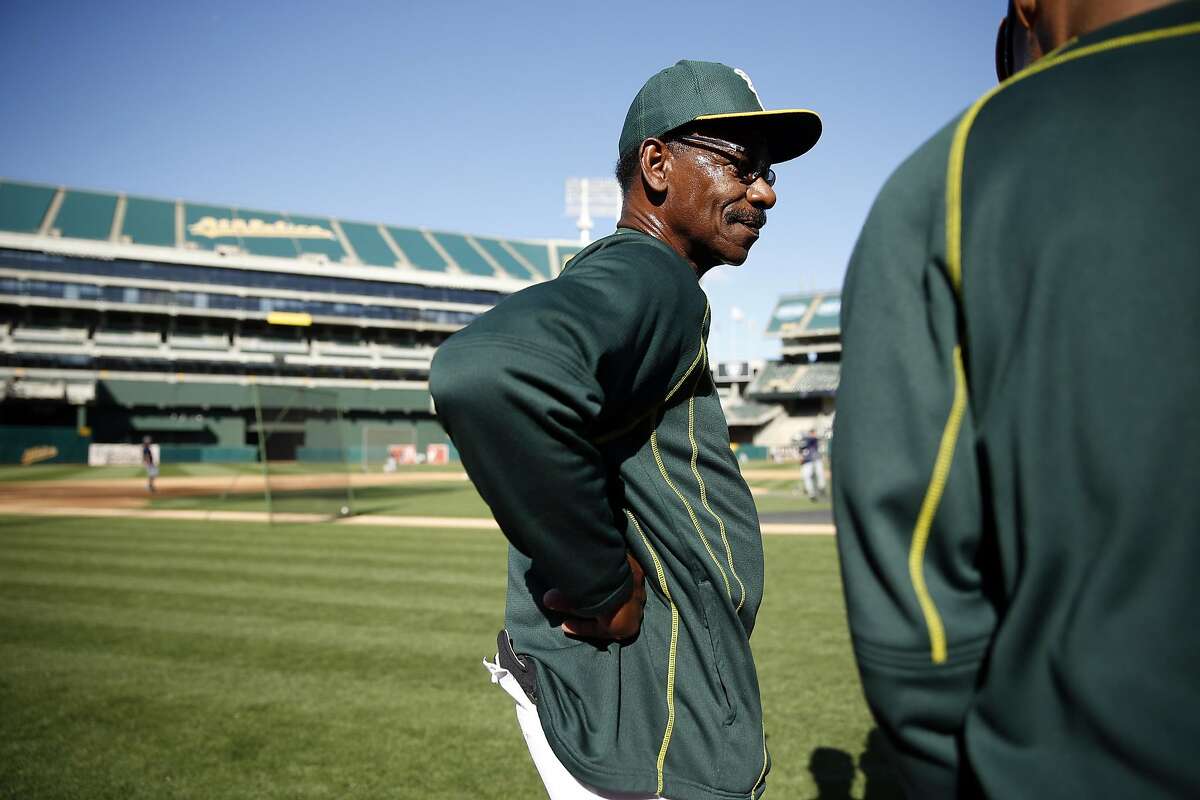 A's coach Ron Washington up for manager job in Atlanta