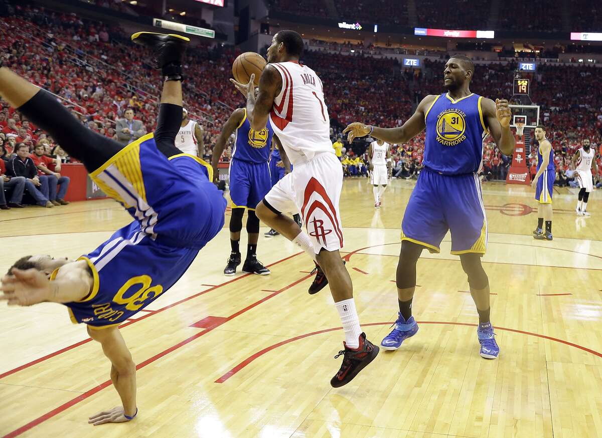 Stephen Curry’s fall in Houston puts head injuries in spotlight
