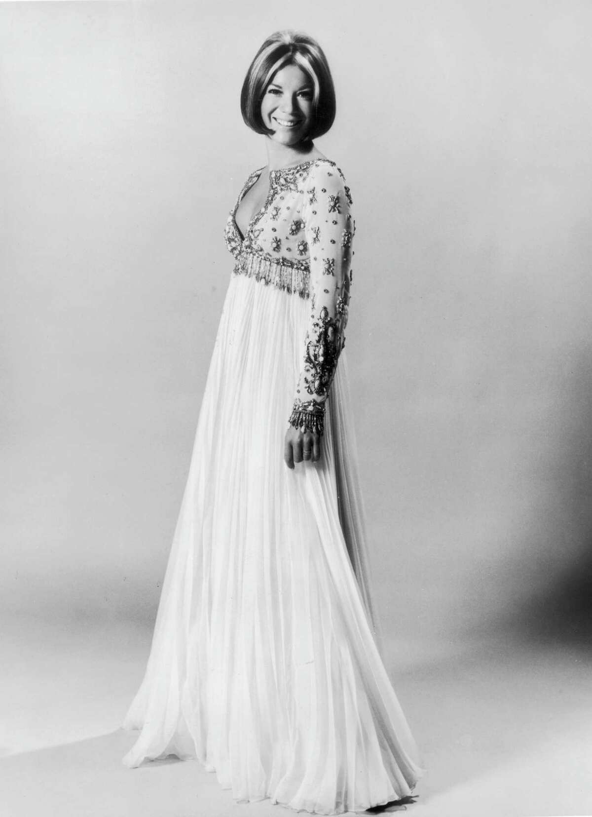 It must be her — Vikki Carr