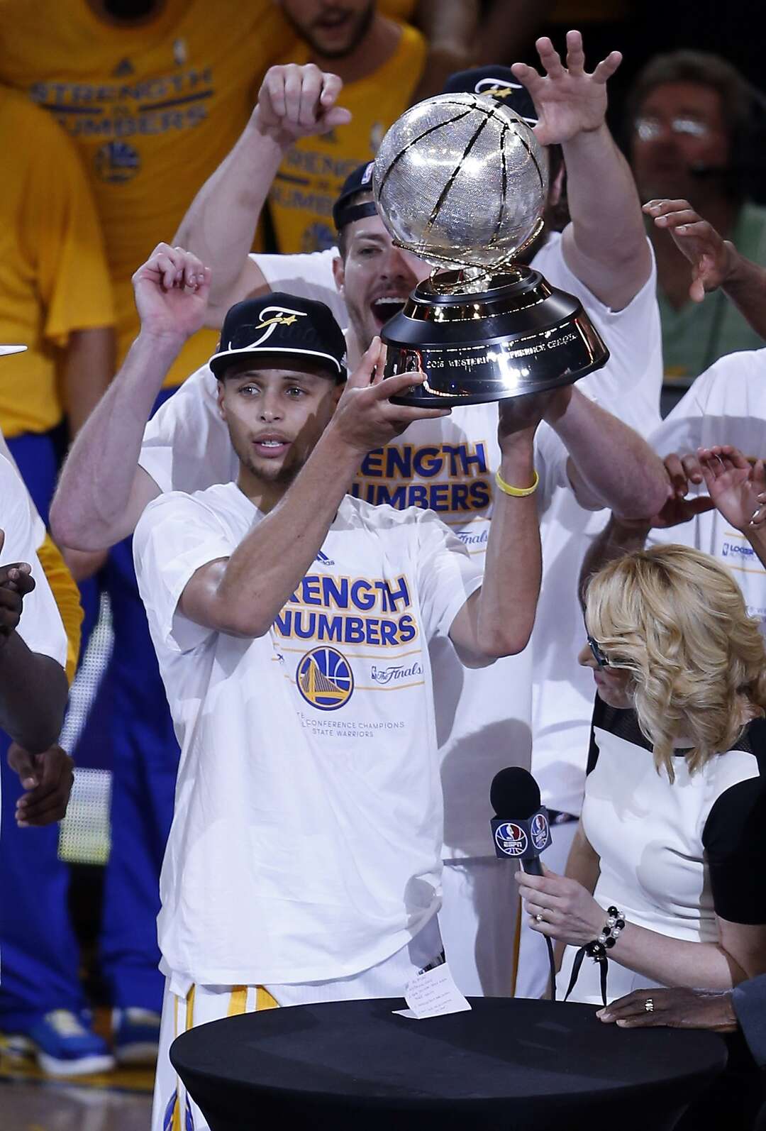 Warriors close out Rockets, head to NBA Finals