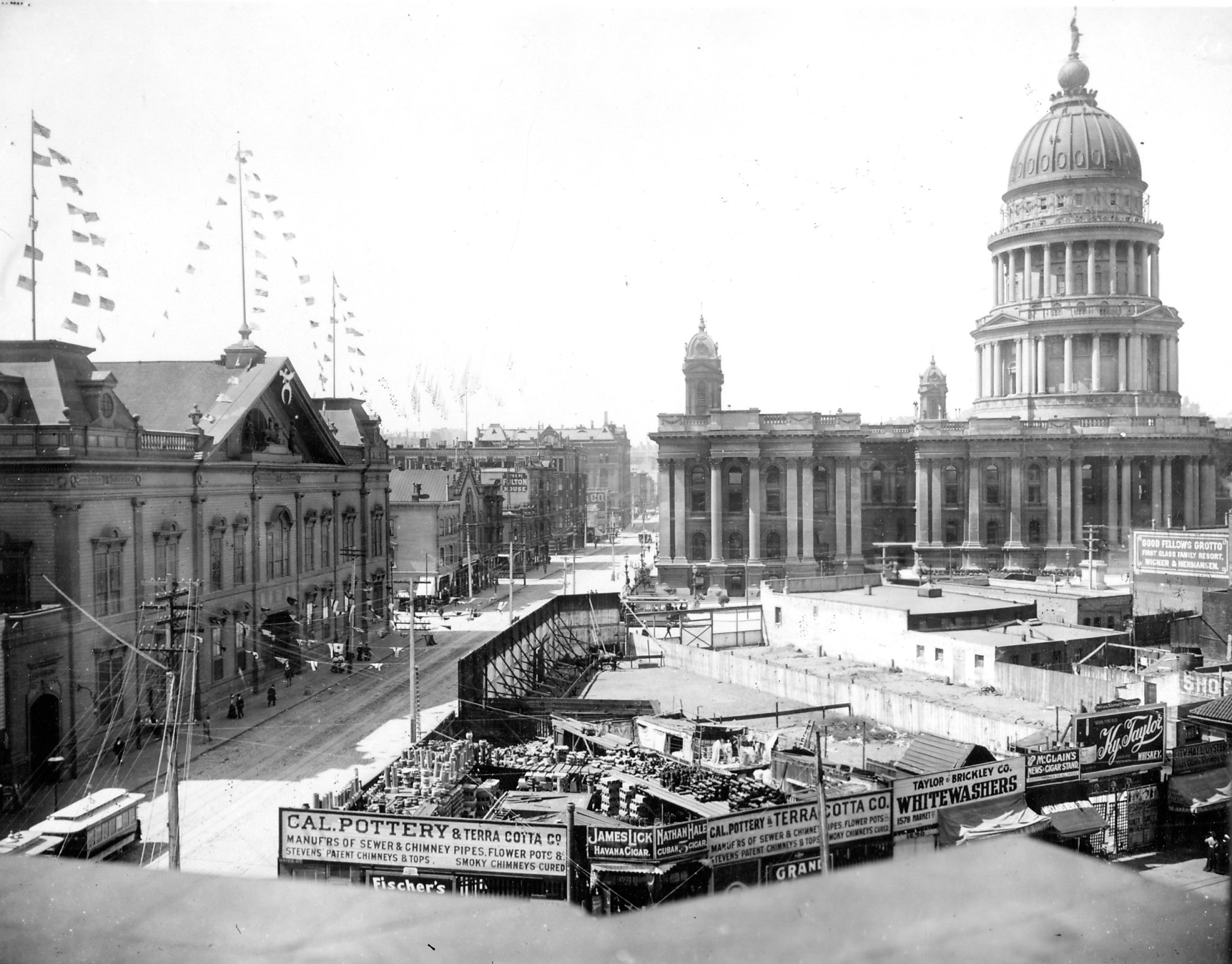 San Francisco City Hall is a masterpiece, in the shadow of a fiasco