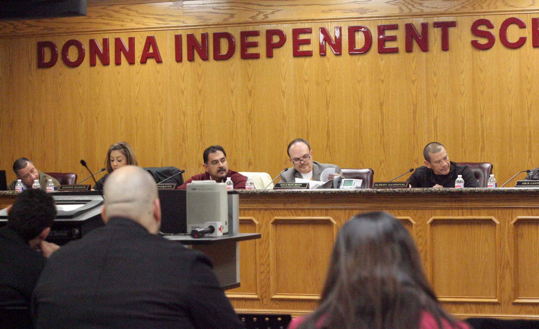 Donna superintendent charged with bribery, obstruction