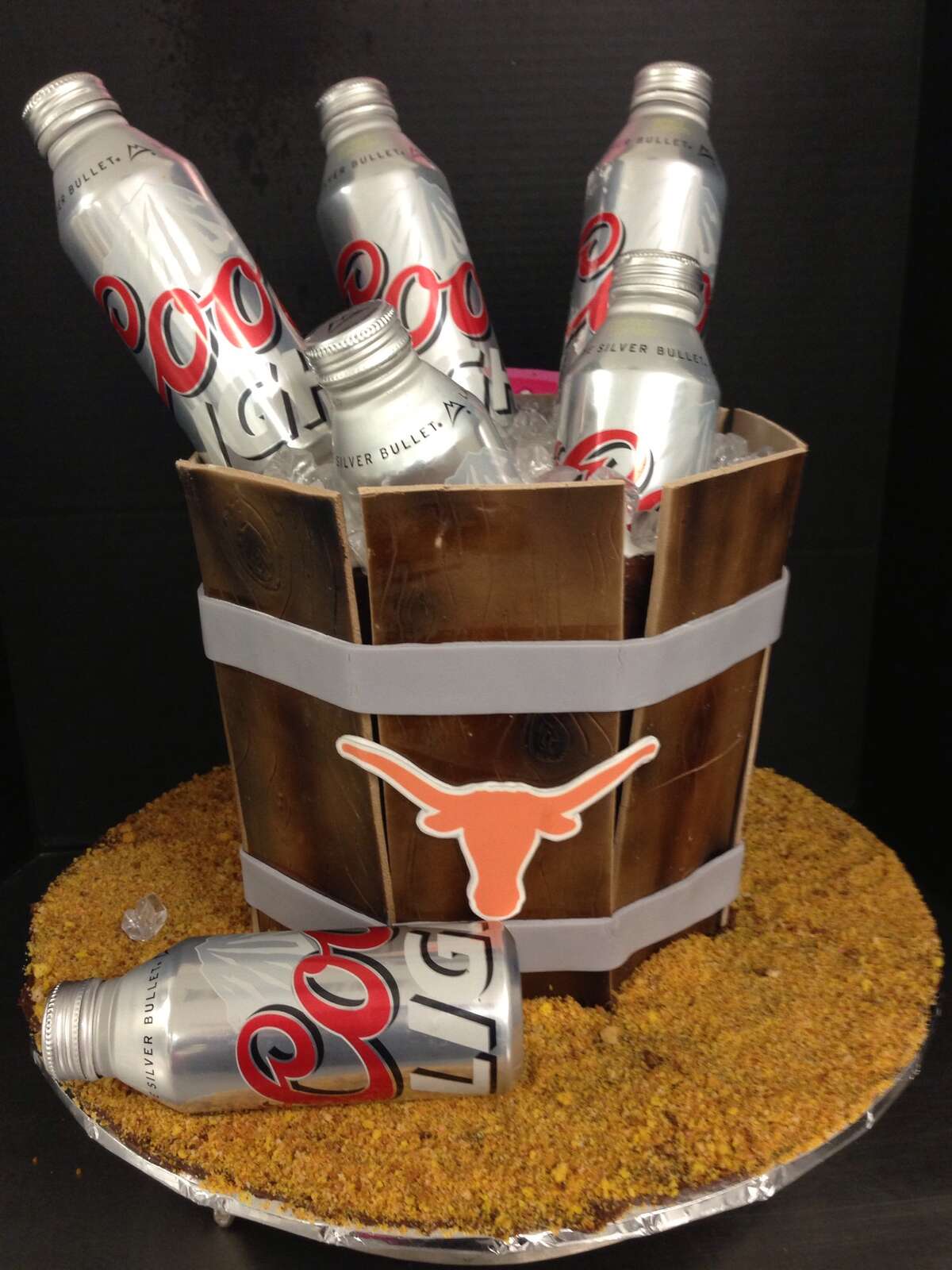 San Antonio cake shop whips up a Whataburger cake, other Texas-inspired ...