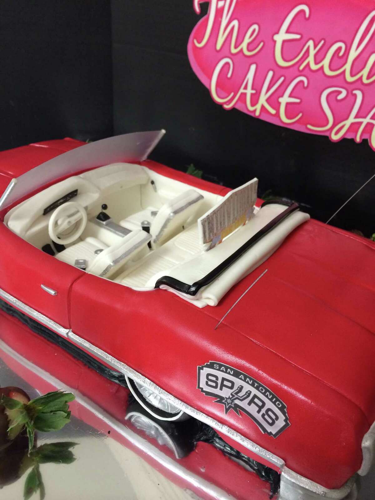 San Antonio cake shop whips up a Whataburger cake, other Texas-inspired ...