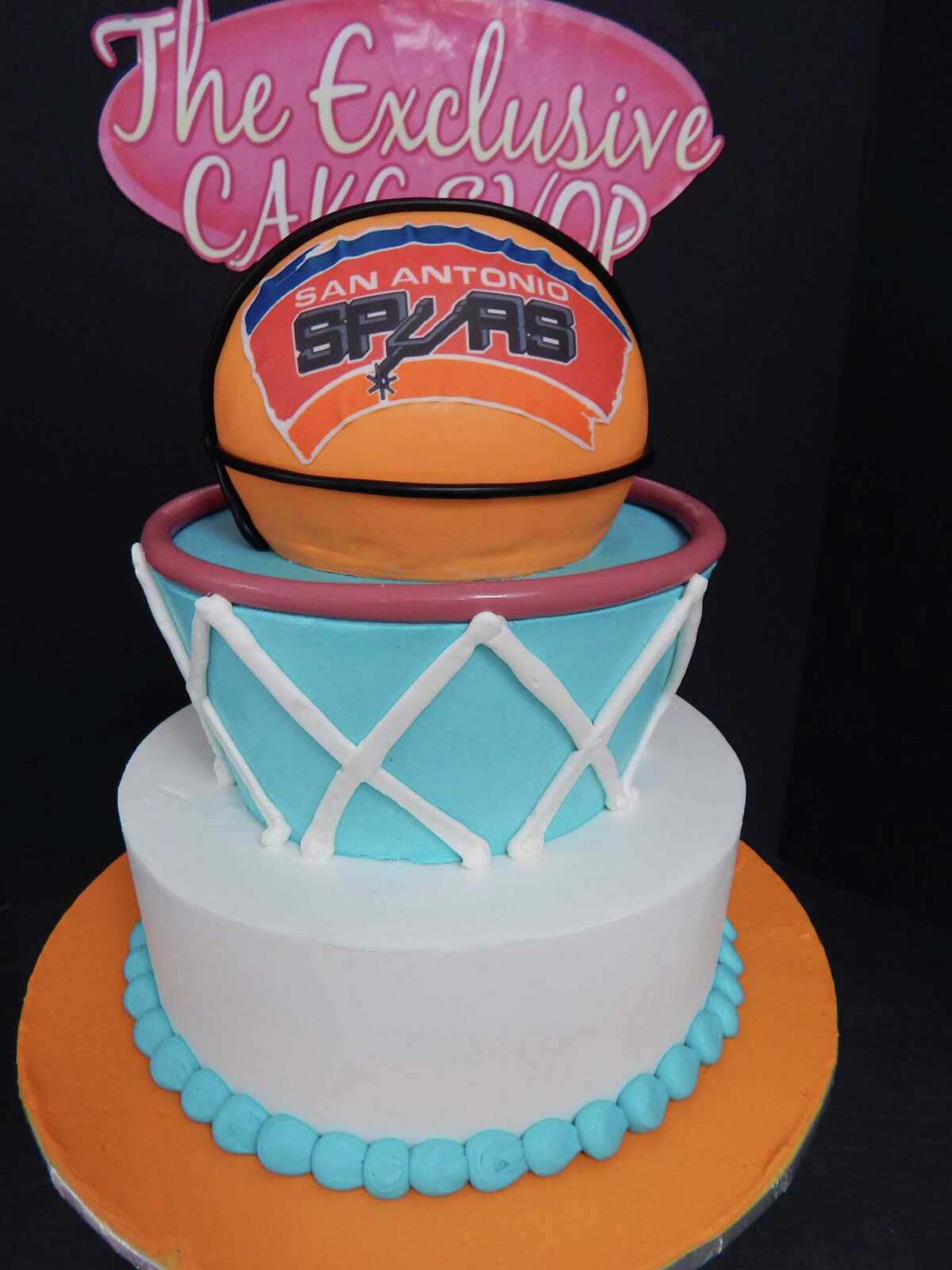 San Antonio cake shop whips up a Whataburger cake, other Texas-inspired ...