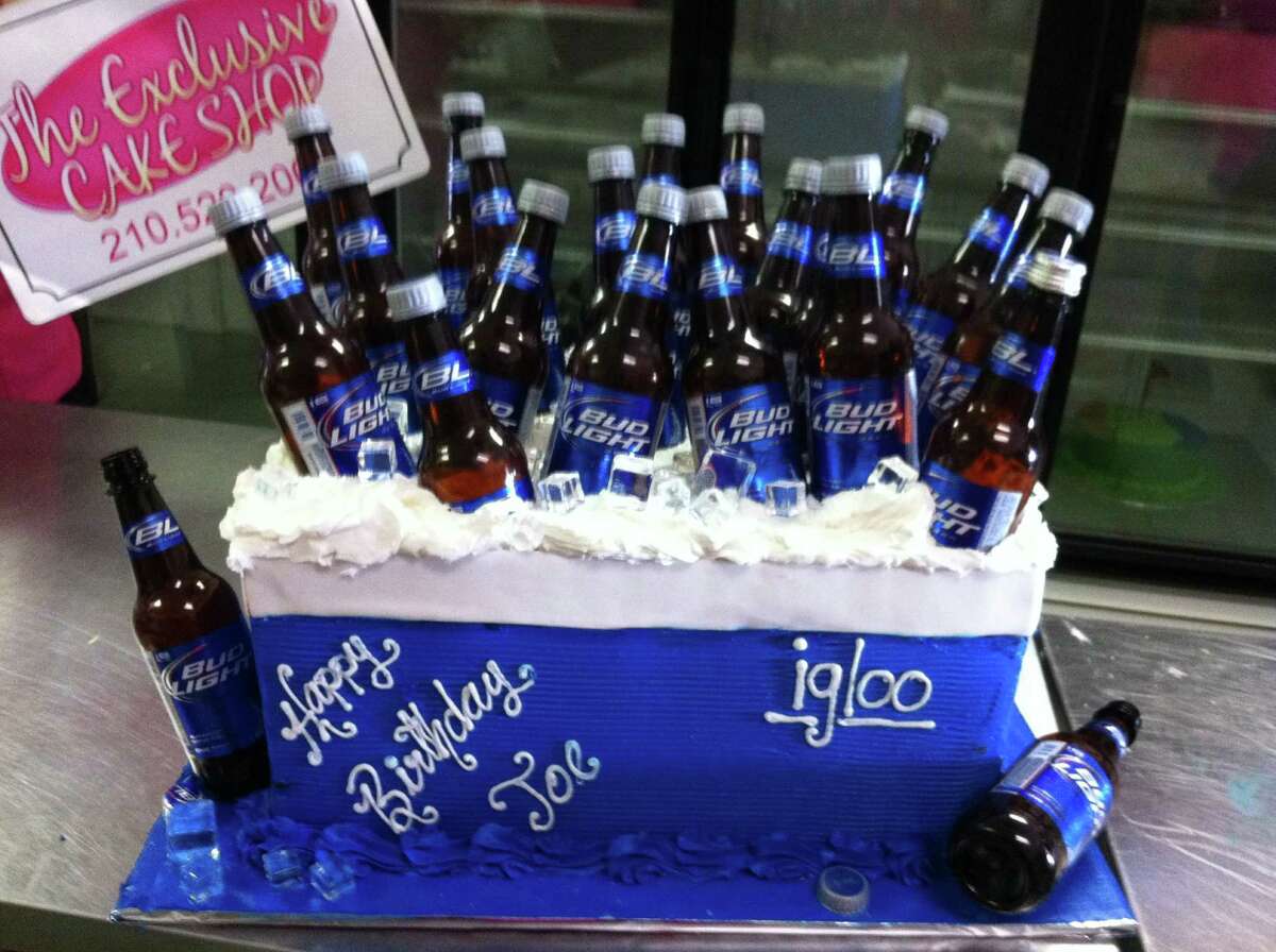 San Antonio cake shop whips up a Whataburger cake, other Texas-inspired ...