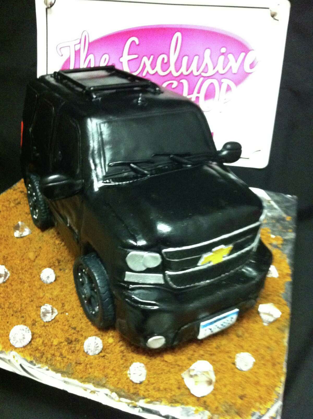 San Antonio cake shop whips up a Whataburger cake, other Texas-inspired ...