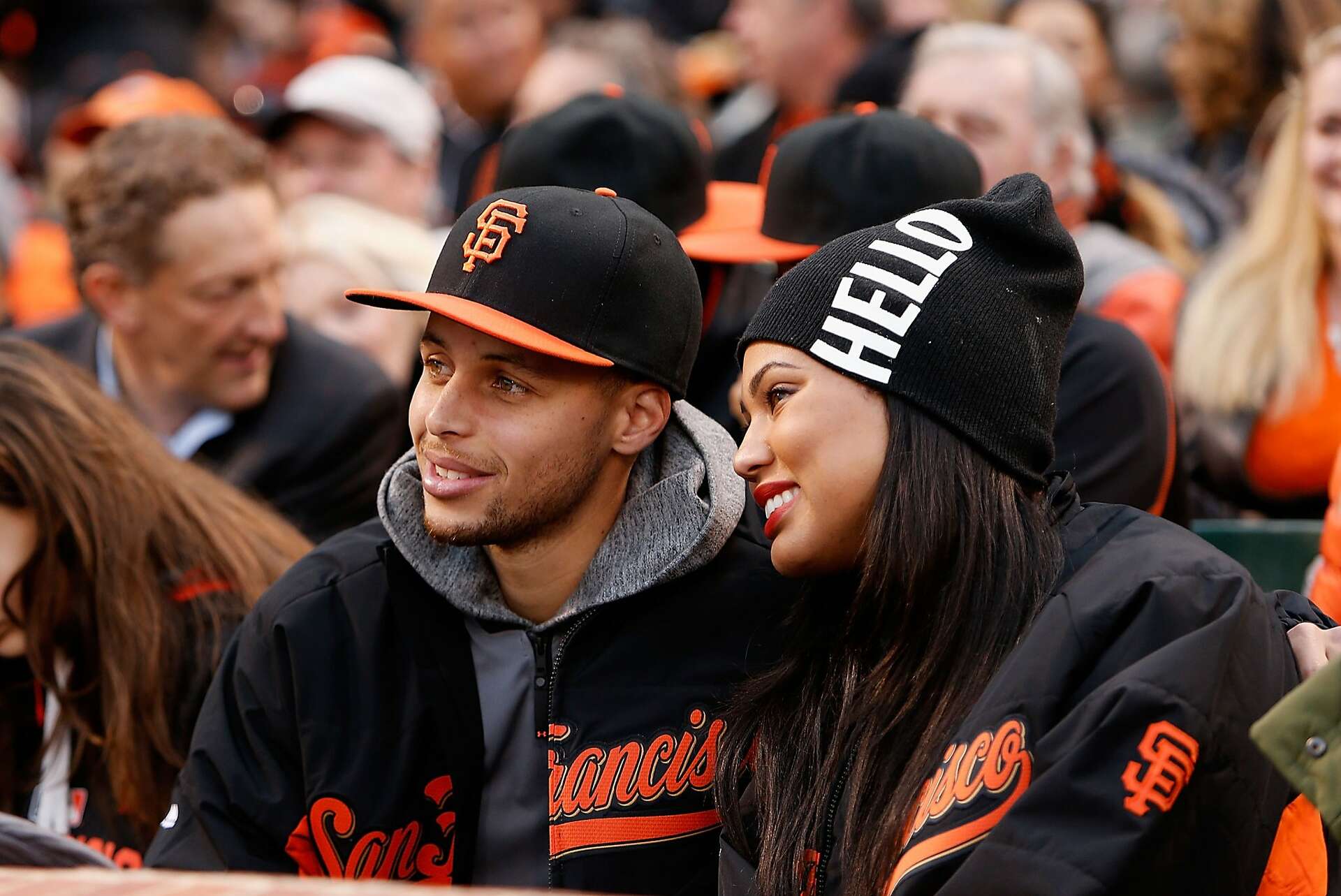 Stephen Curry on hand to see Giants handle Braves