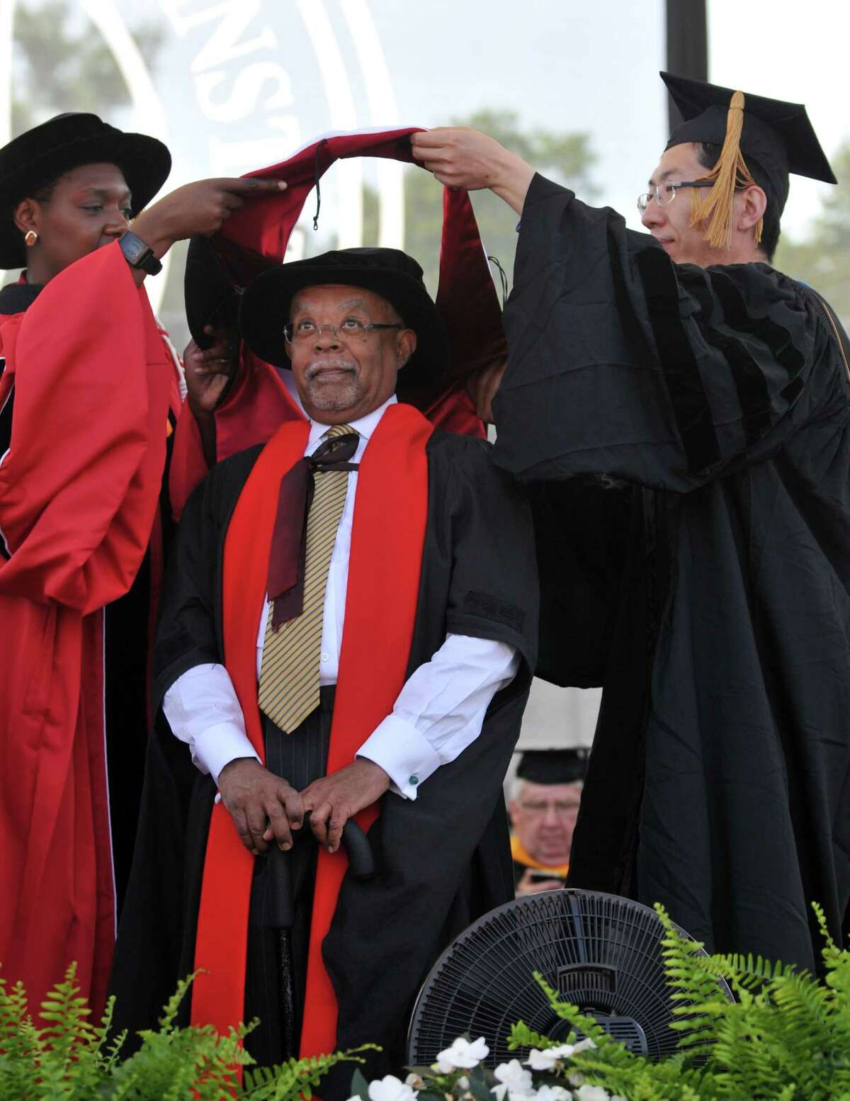 RPI students graduate