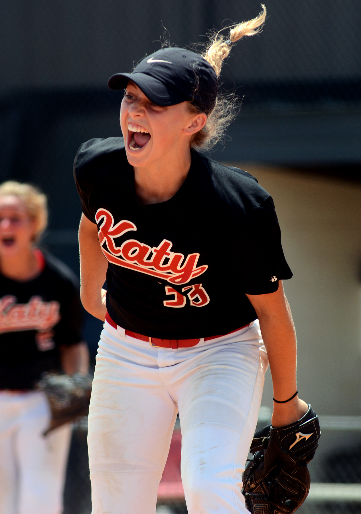Katy beats Brazoswood, advances to state softball tournament