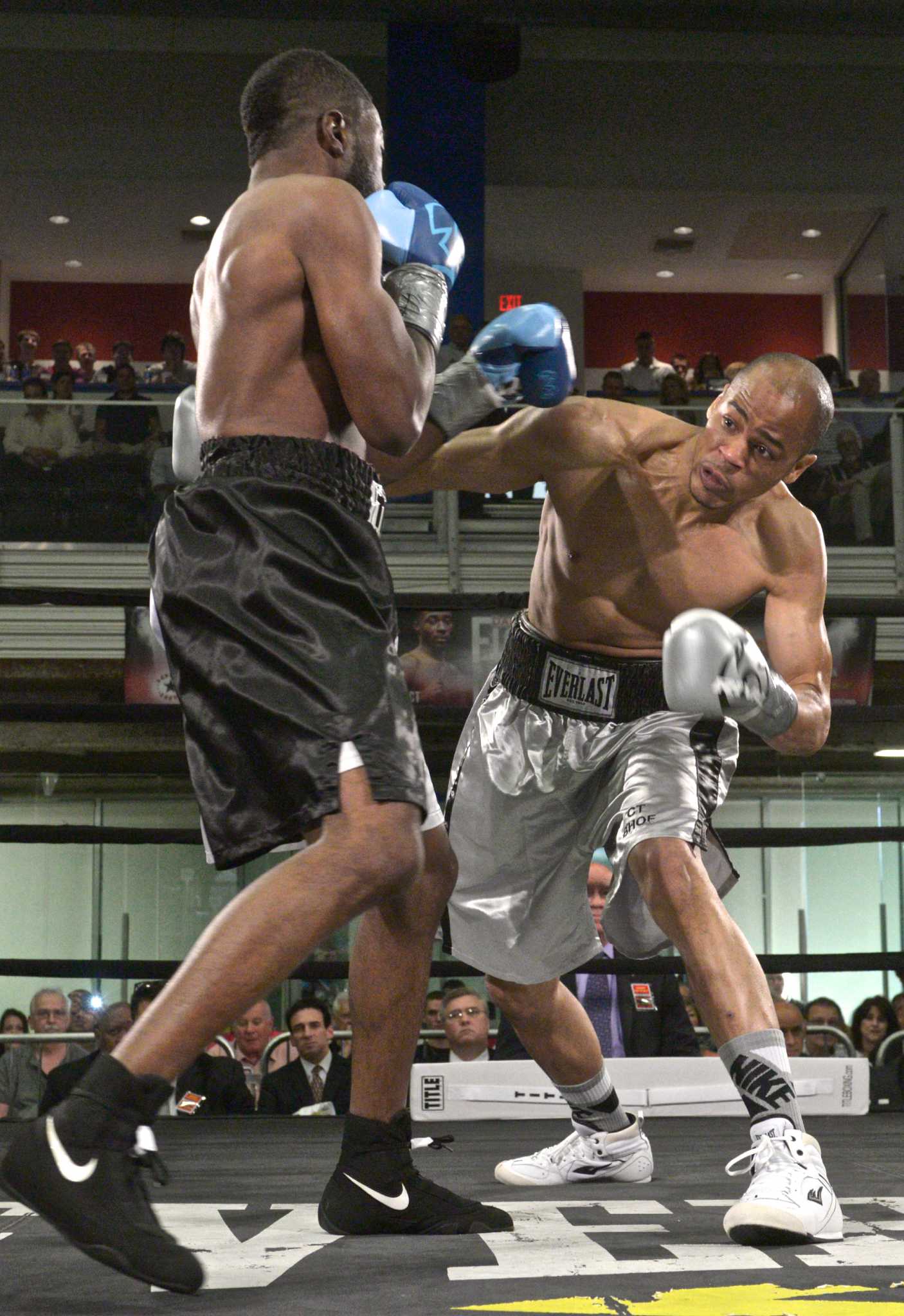 Danbury Fight Night: Local boxing fans get a taste of the action