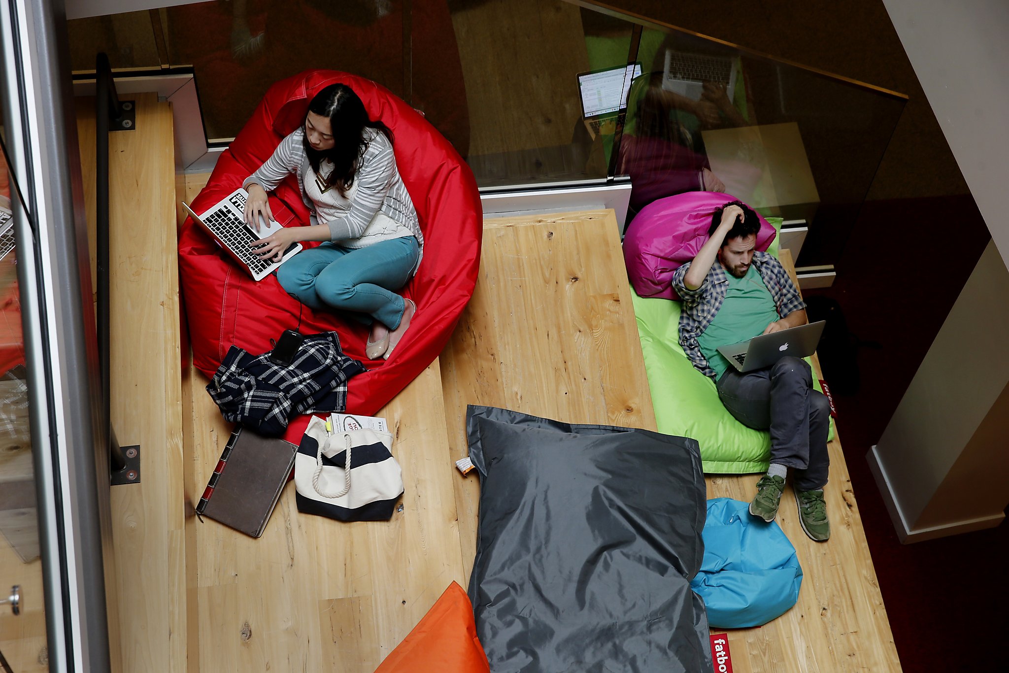 Bank meets coffeehouse at Capital One in S.F. Financial District