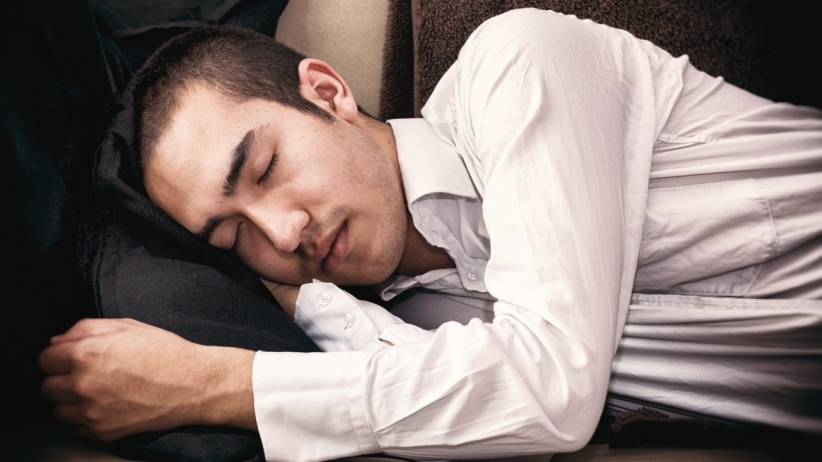 The Habits of Super Successful Sleepers (Infographic)
