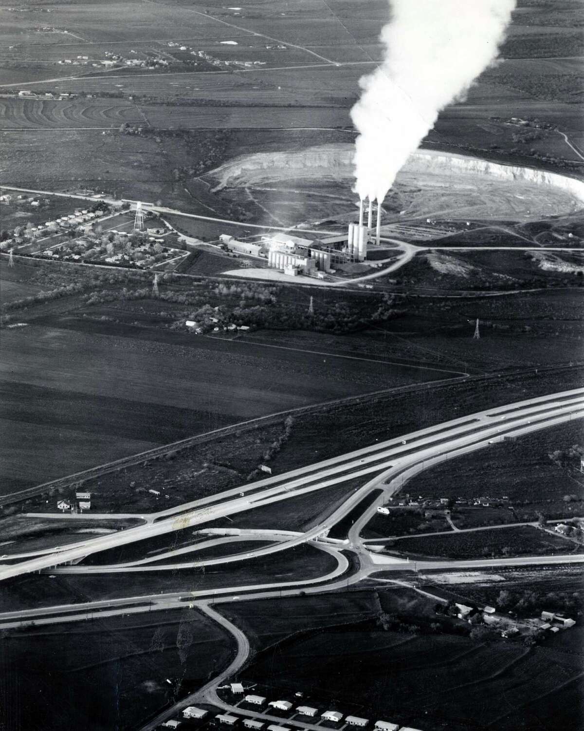 First stretch of fast lanes marked freeway age
