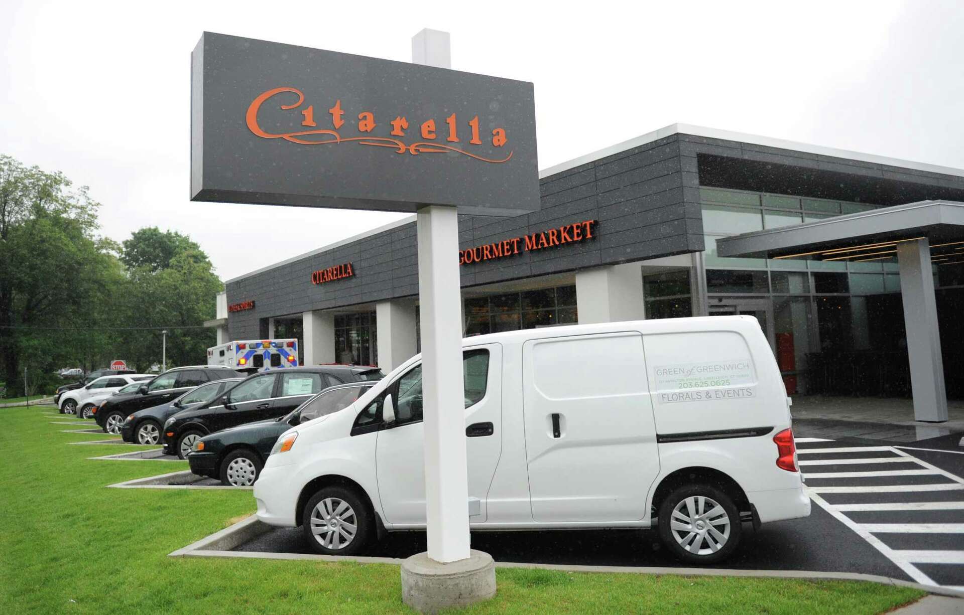 Citarella finally opens in Greenwich