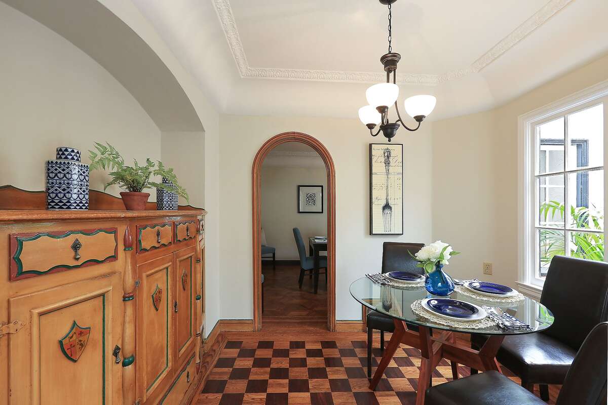 Henry Doelger-designed Mediterranean in Inner Parkside