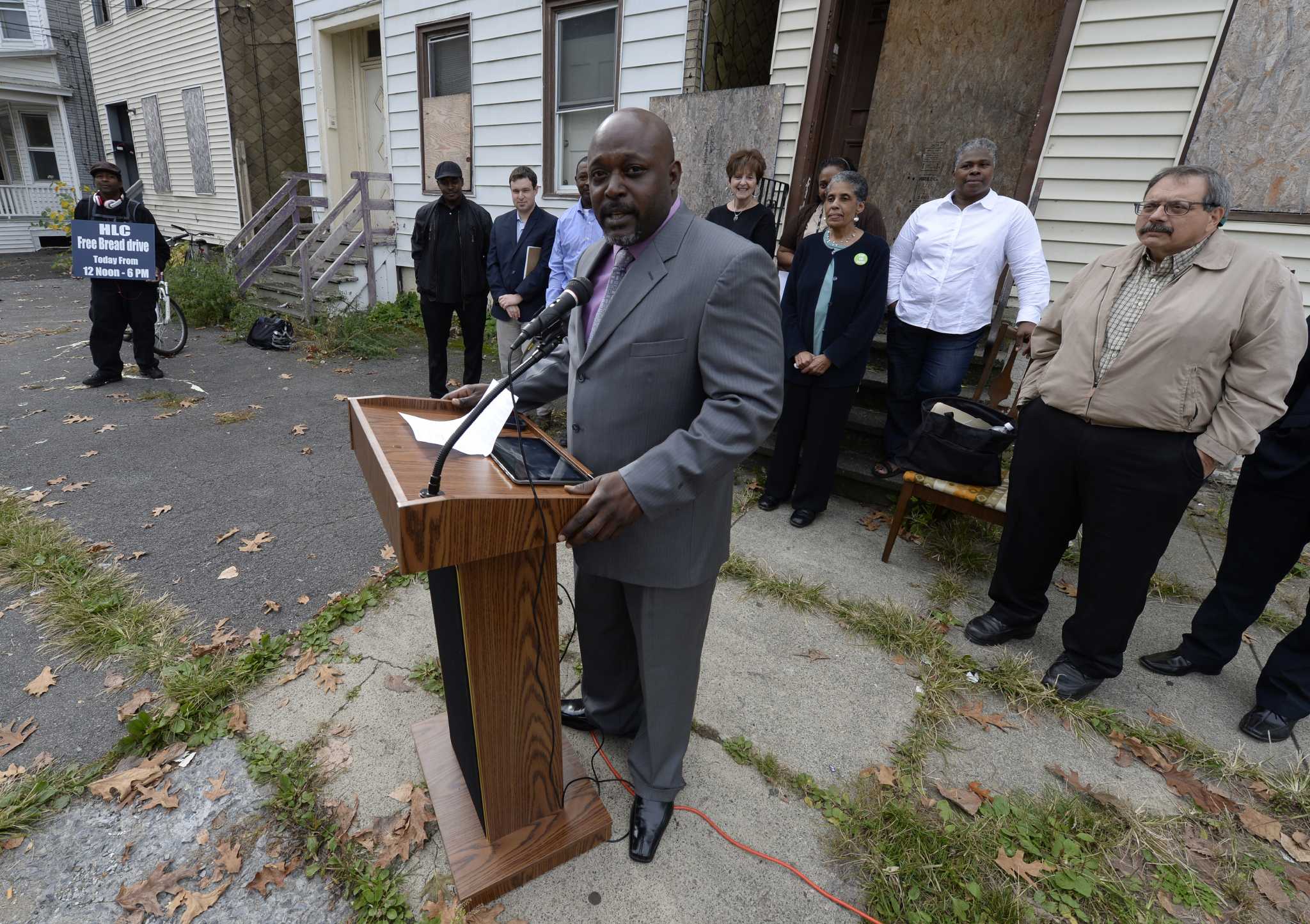 Albany Democrats back admitted drug felon over incumbent