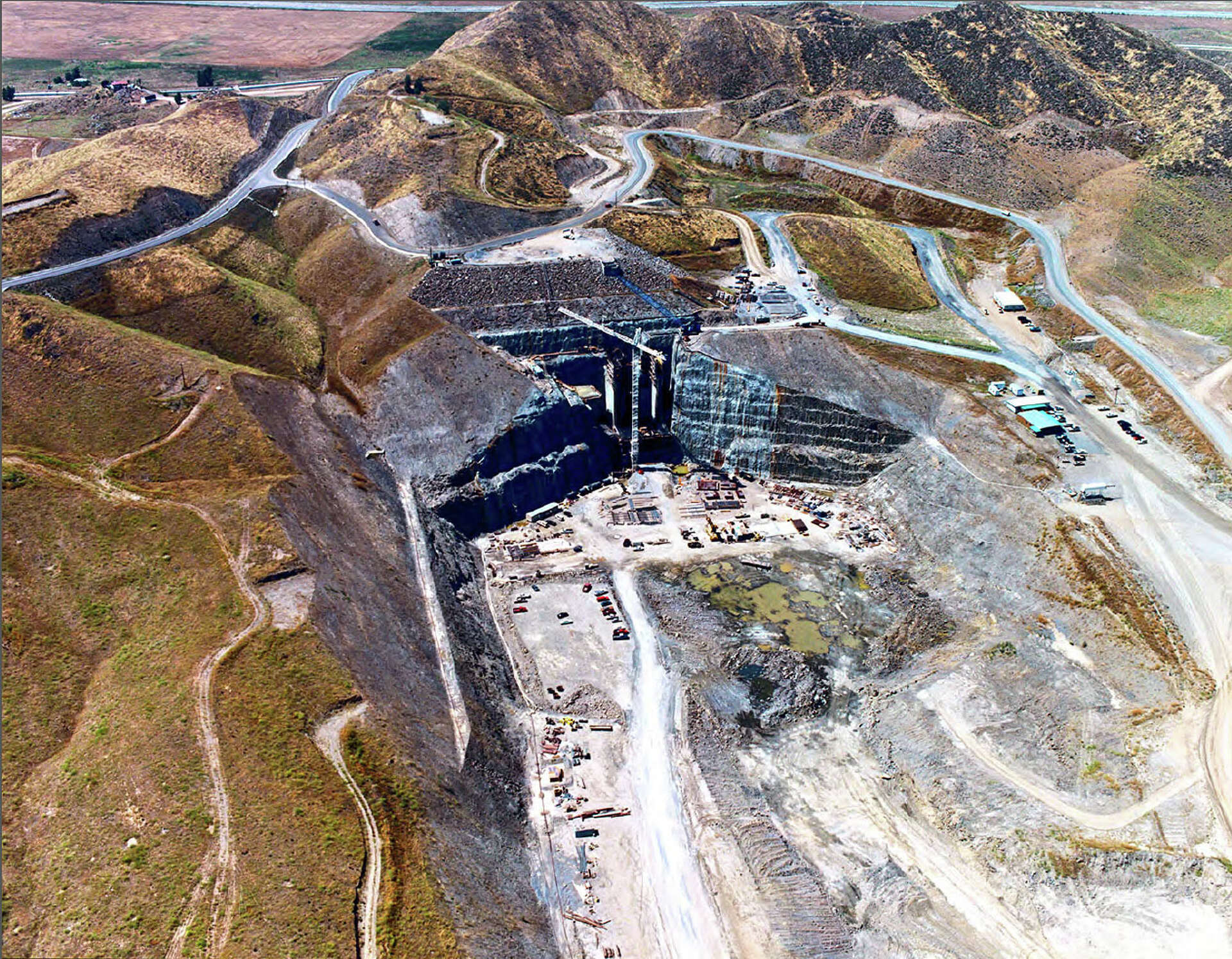 Two Zachry companies share legendary origin