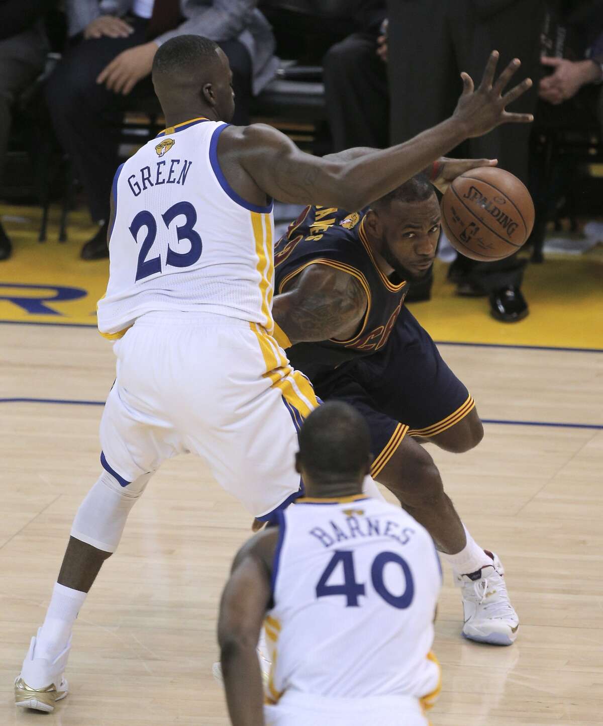 LeBron James’ recalls clash with Draymond Green, omits key detail