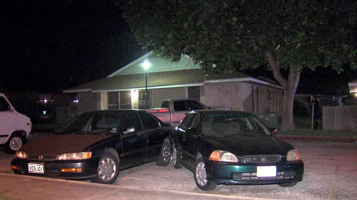 ‘Good Samaritan’ helps police officers detain drunken driver following police chase