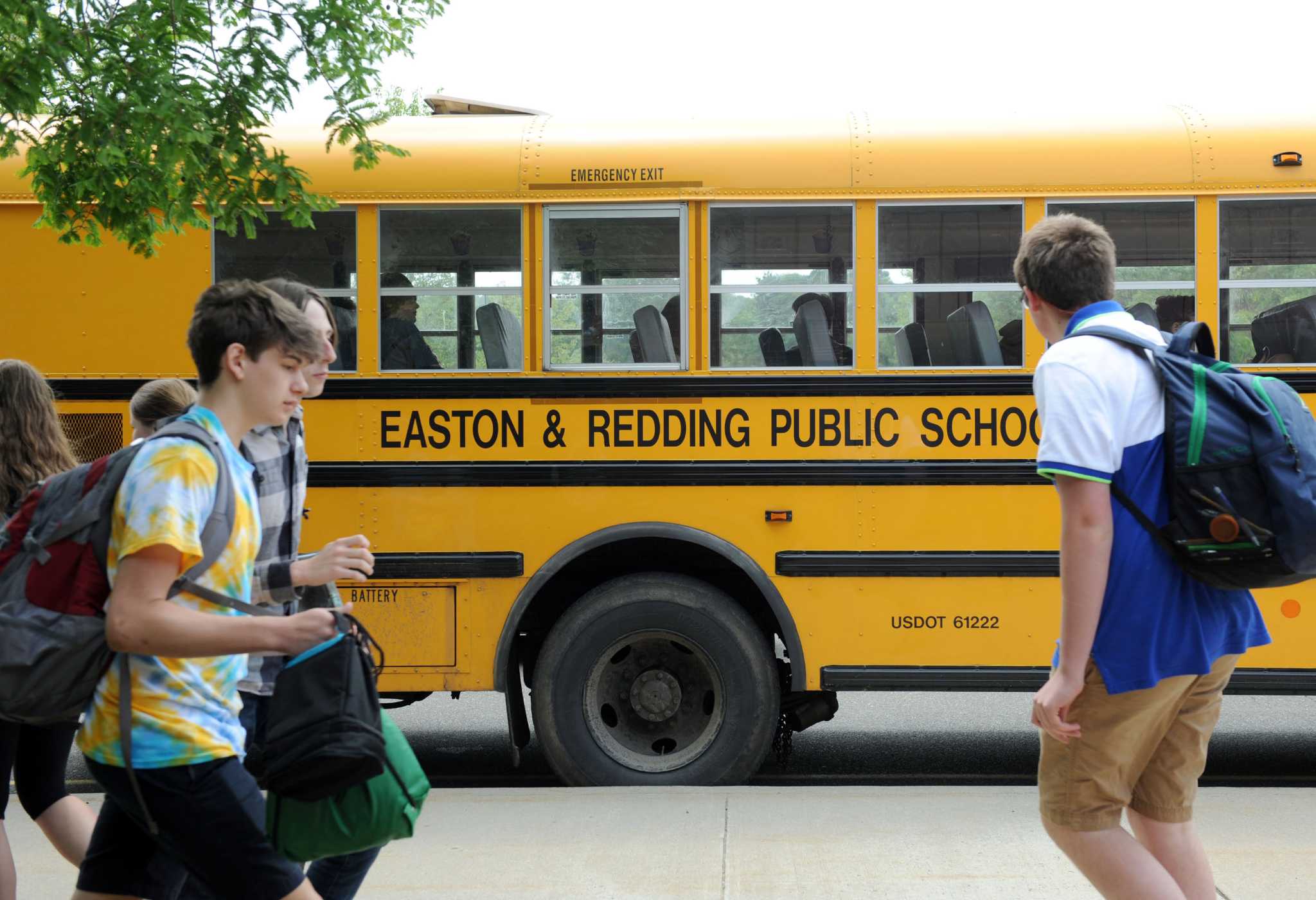 Redding considers switching to natural gas school buses