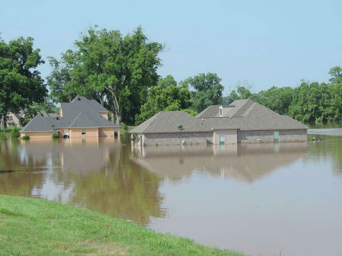 Red River flooding from Texas storms remains high in Louisiana