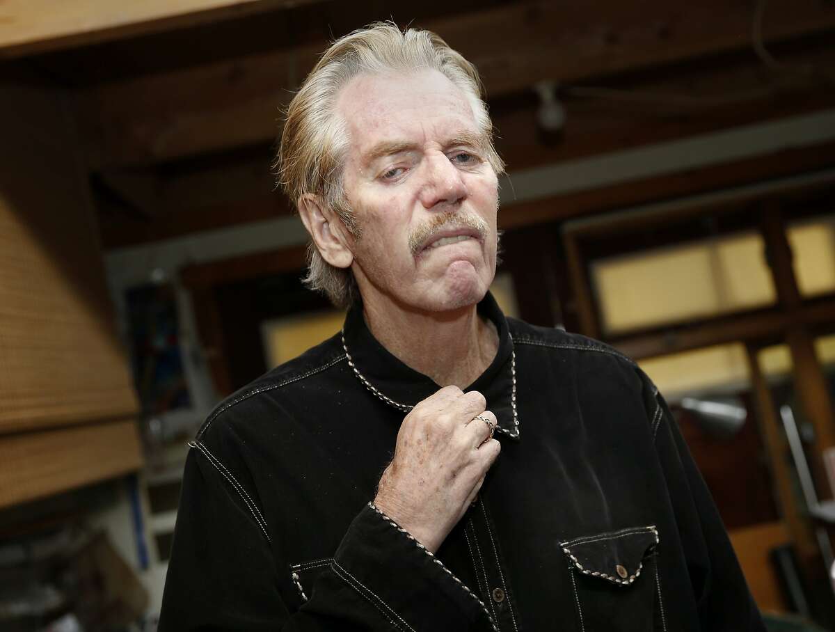 Dan Hicks, eclectic folkie who influenced S.F. music scene, dies