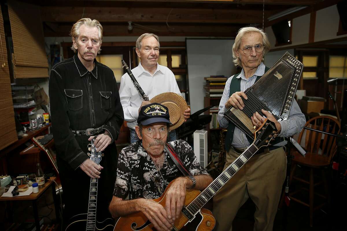 Dan Hicks, a true original of S.F. music scene, dies at 74