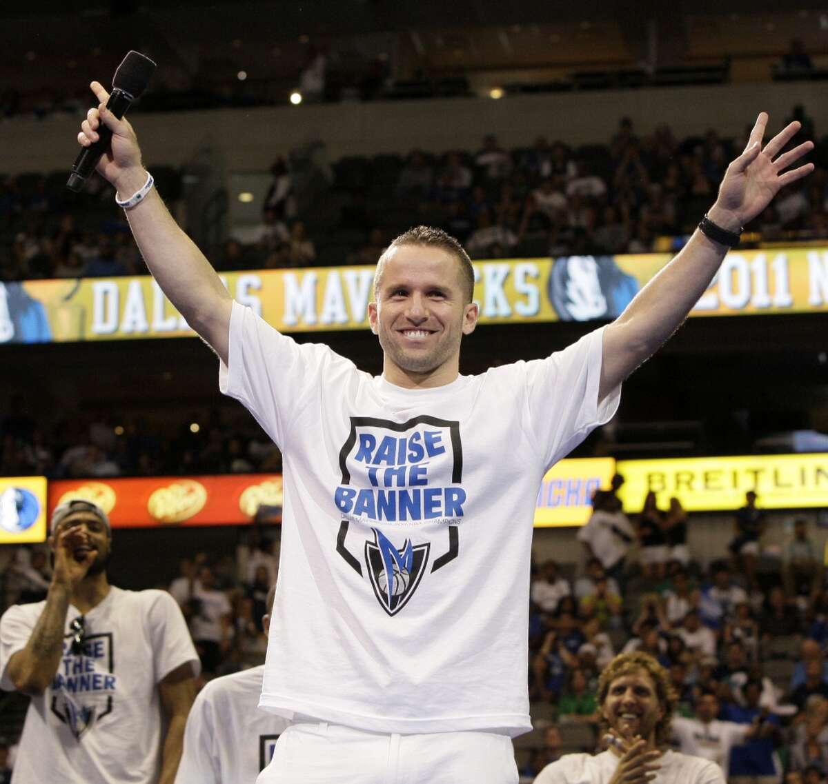 Dallas Mavericks point guard J.J. Barea buys $1.6 million North Texas pad