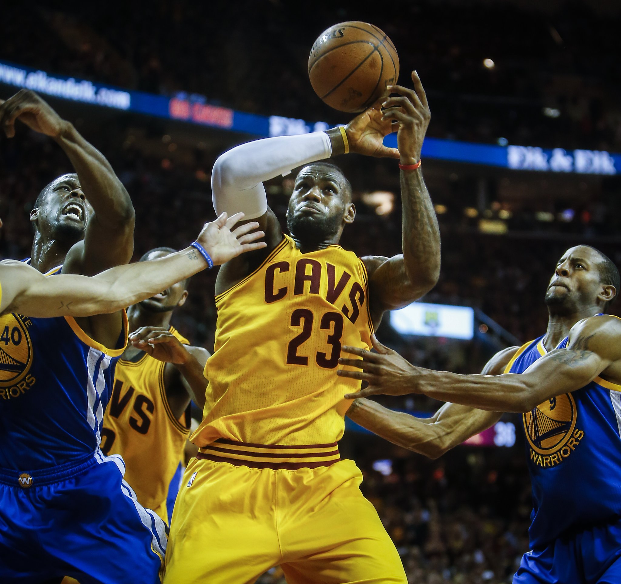 Warriors return to form when it matters most