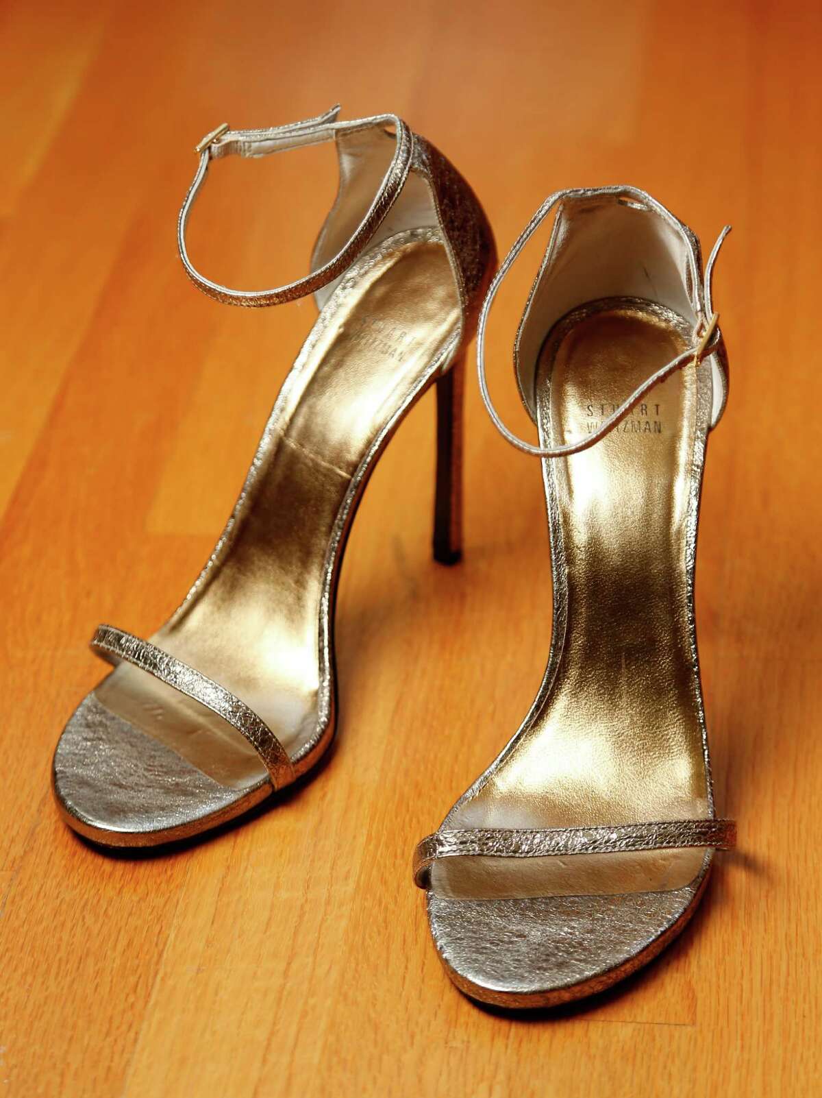 Jet-setting producer keeps roots with family