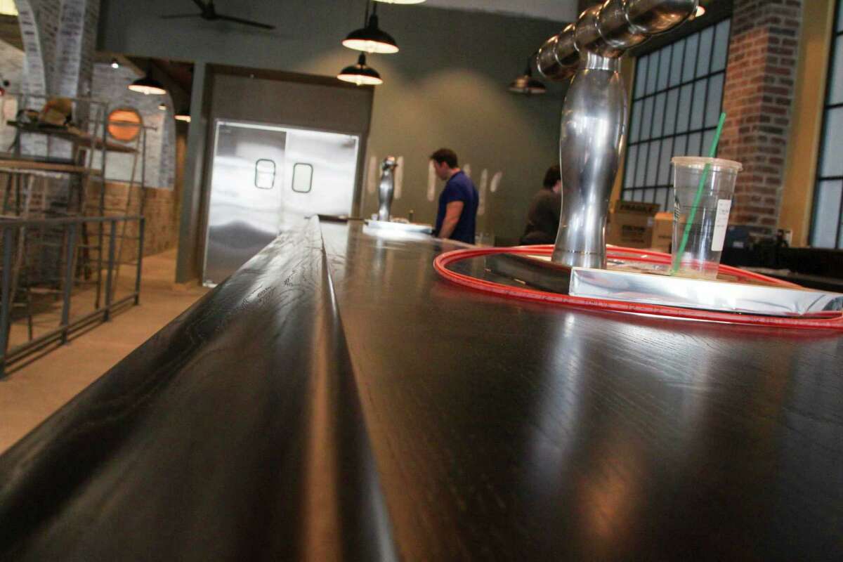 15-lane bowling alley, restaurant Bowl and Barrel coming to The Rim in ...