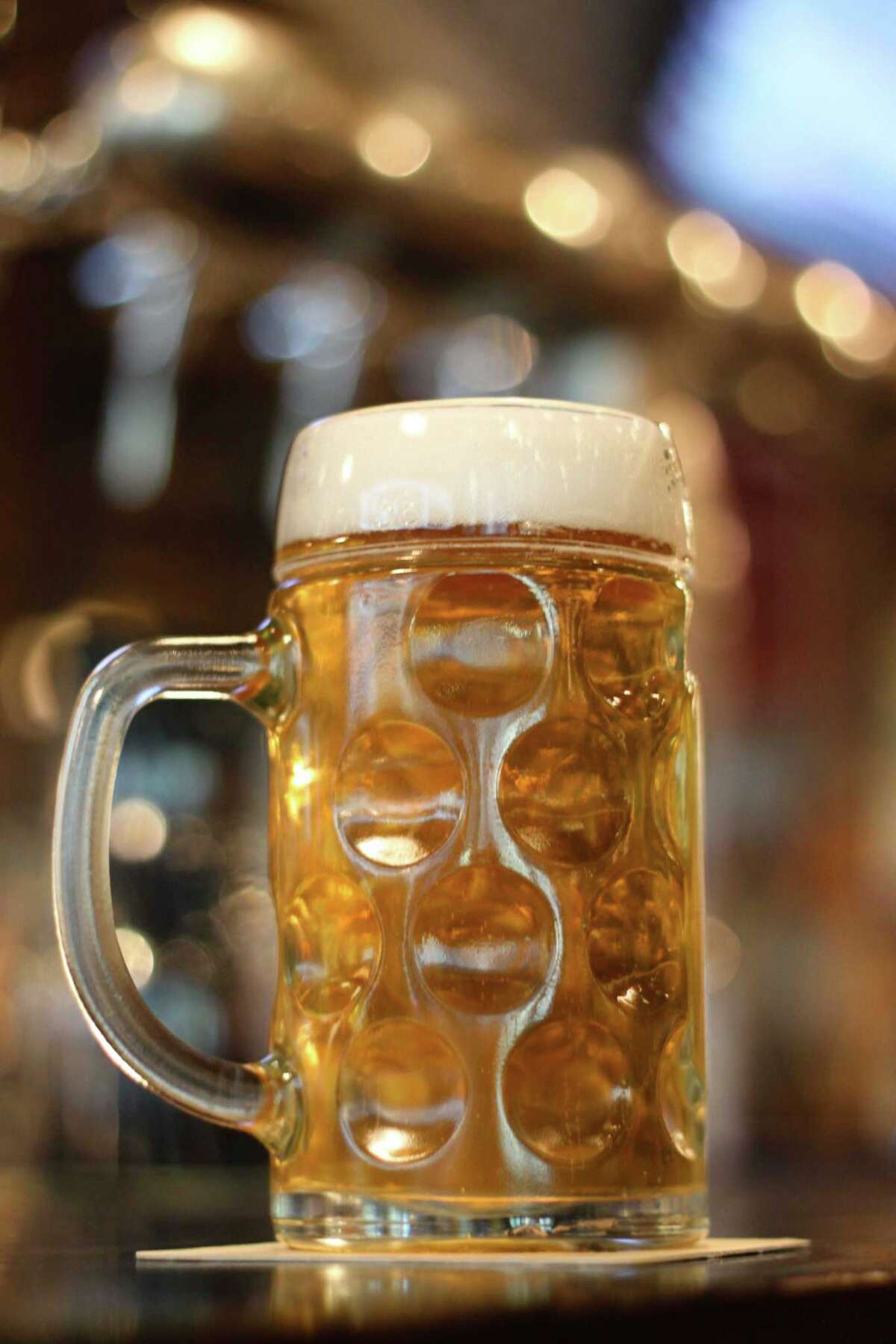 15-lane bowling alley, restaurant Bowl and Barrel coming to The Rim in ...