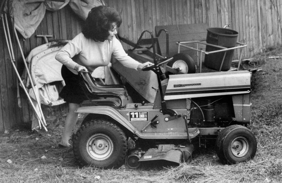 Blaze Starr – burlesque dancer, pinup queen, alleged JFK mistress ...