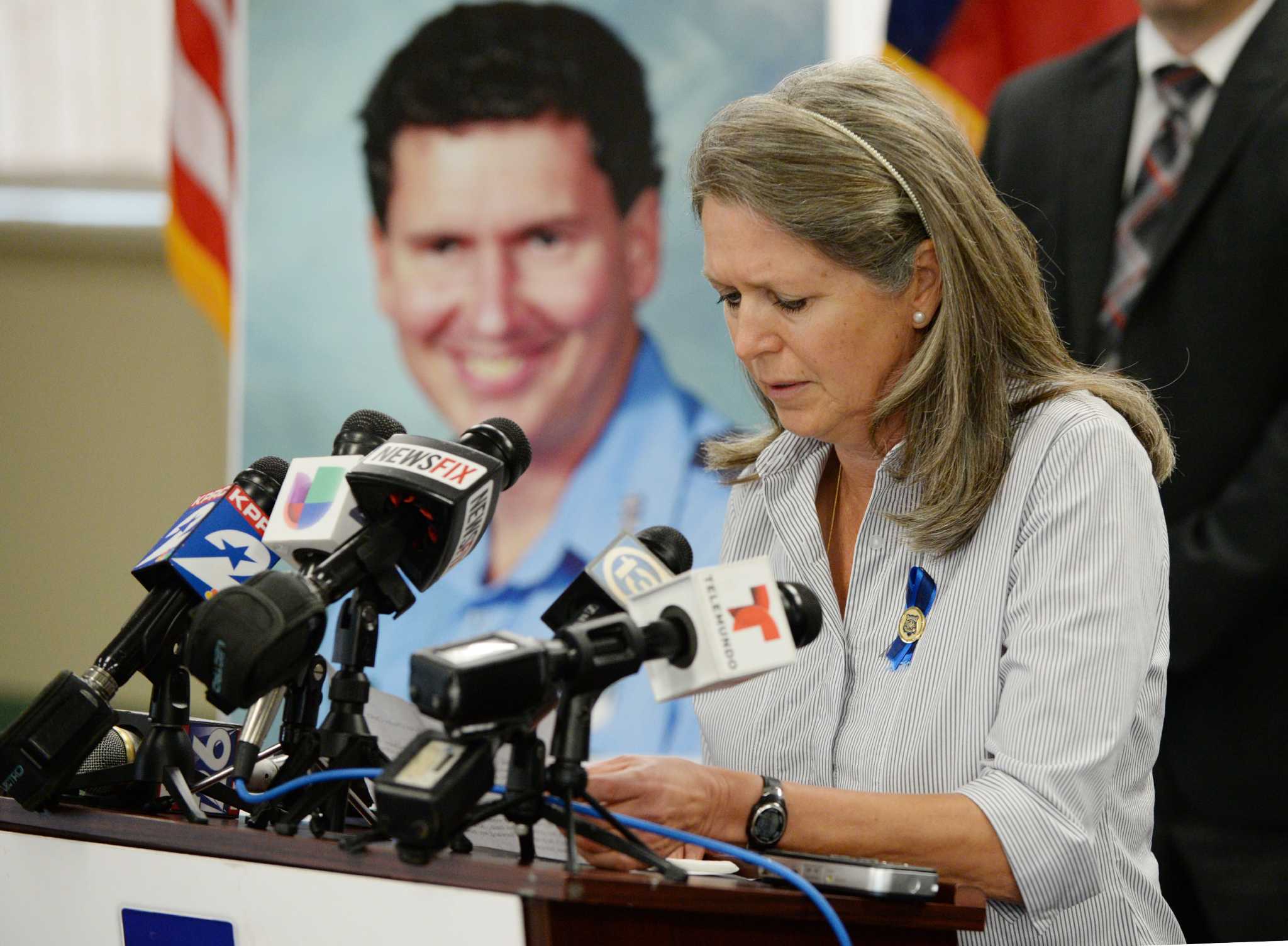 Police union offers $100K for information in death of officer