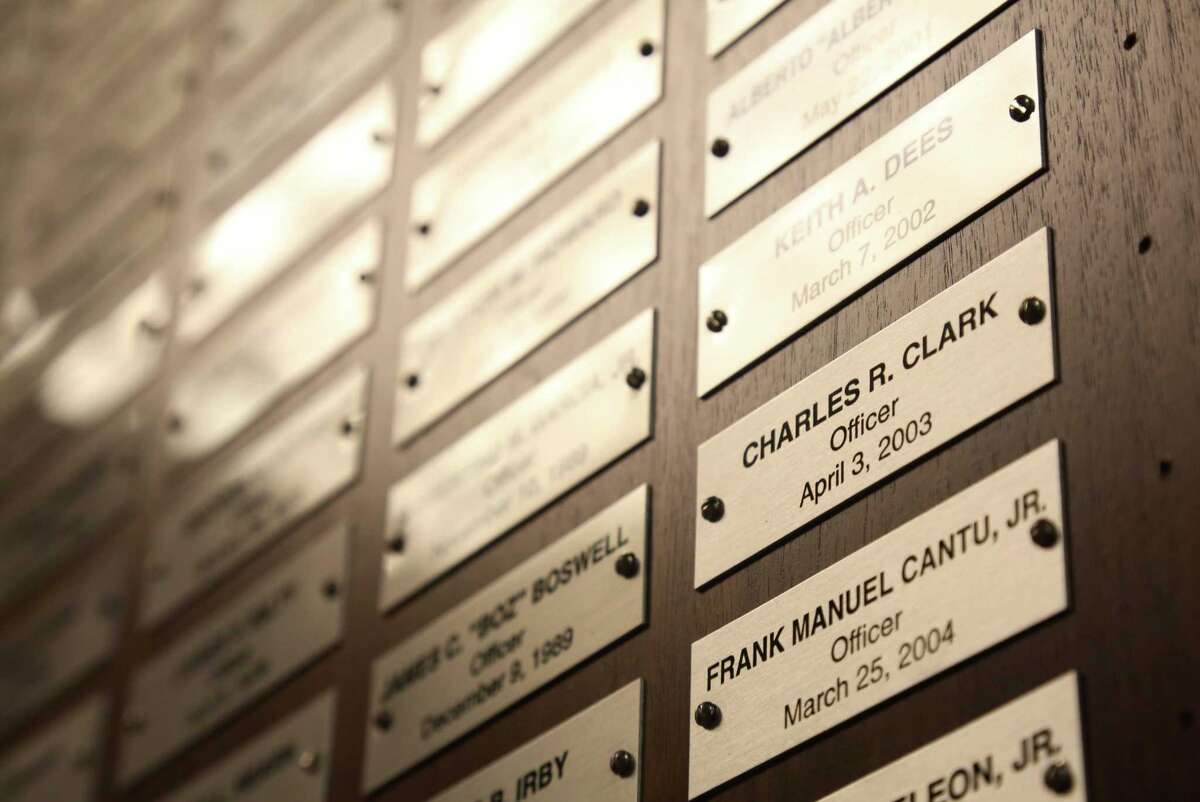 Police union offers $100K for information in death of officer