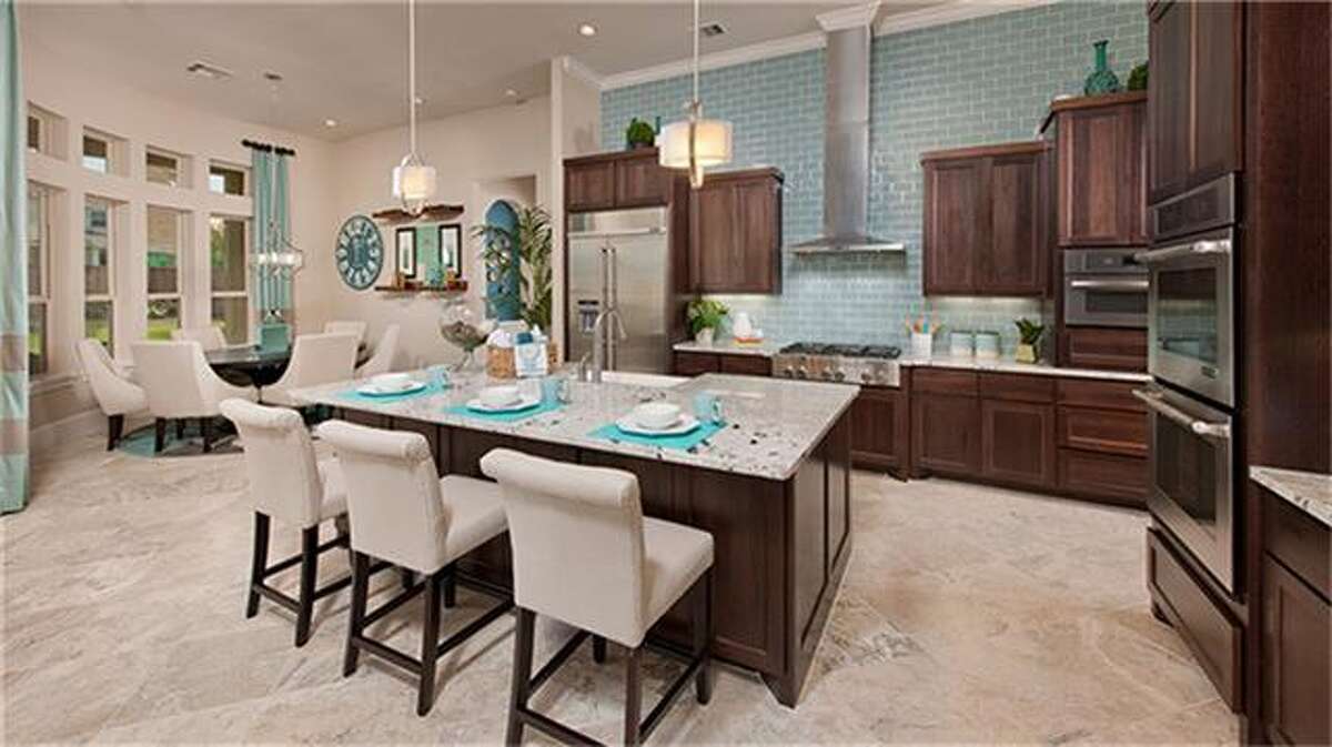 5 suburban Houston listings to see now